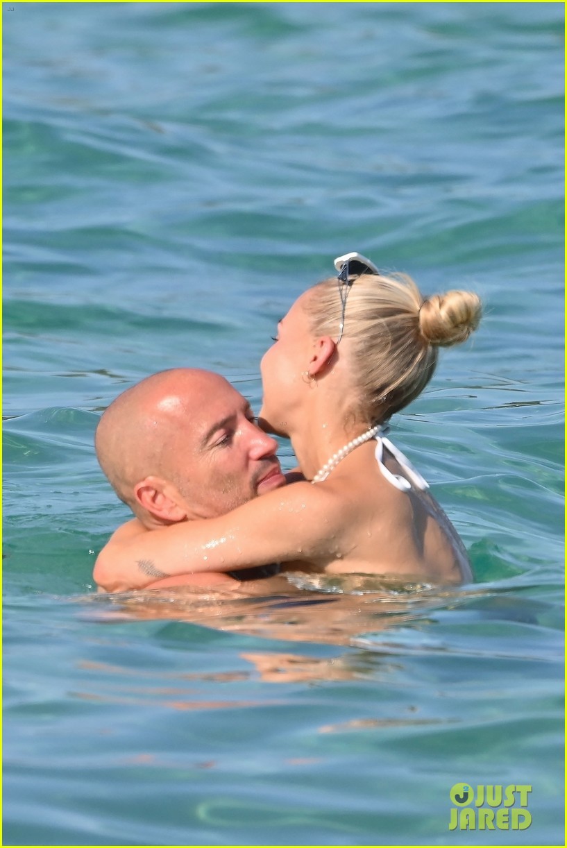 Selling Sunset's Jason Oppenheim Packs on PDA with Danika Tanya: Photo 4962140 | Shirtless ...