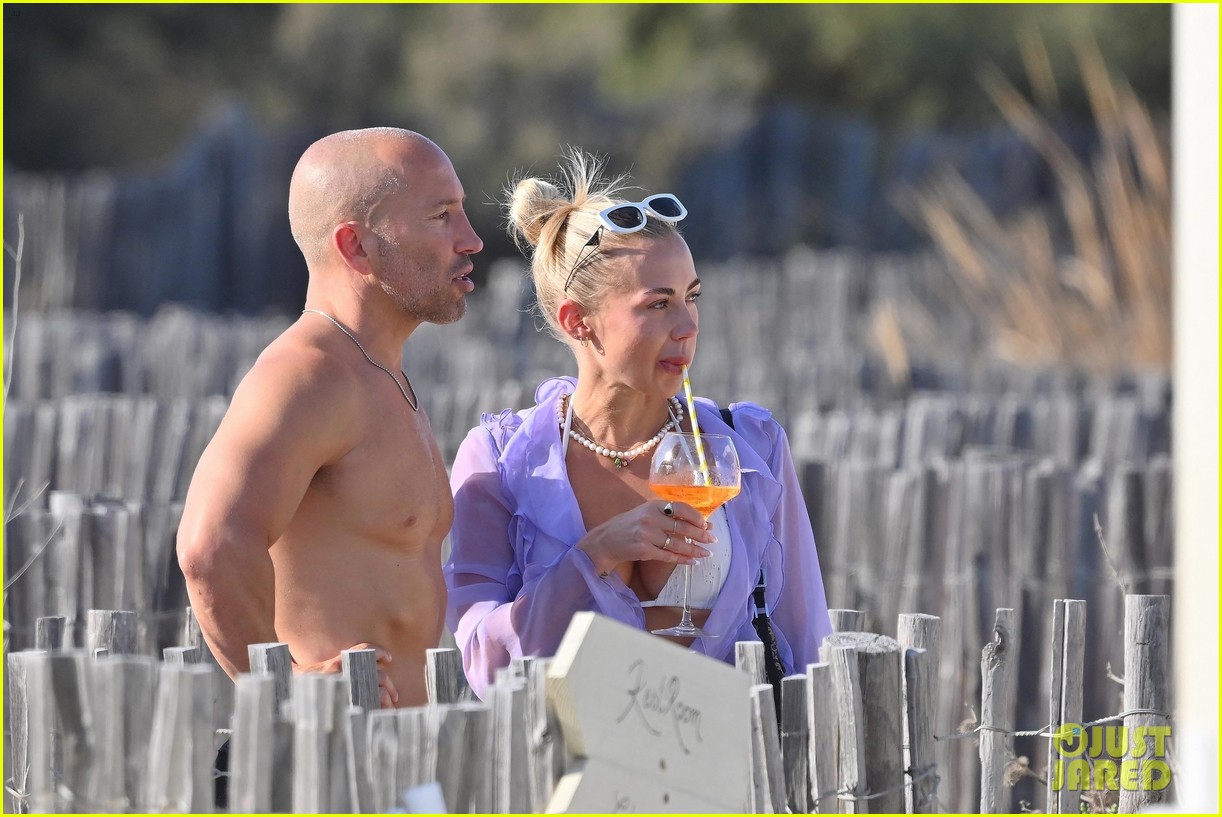 Selling Sunset's Jason Oppenheim Packs on PDA with Danika Tanya: Photo 4962168 | Shirtless ...