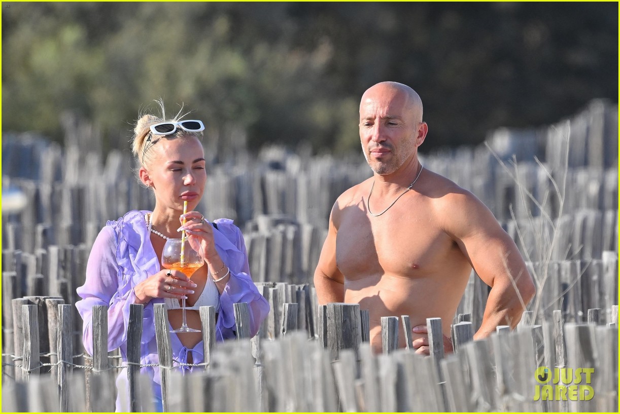 Selling Sunset's Jason Oppenheim Packs on PDA with Danika Tanya: Photo 4962173 | Shirtless ...