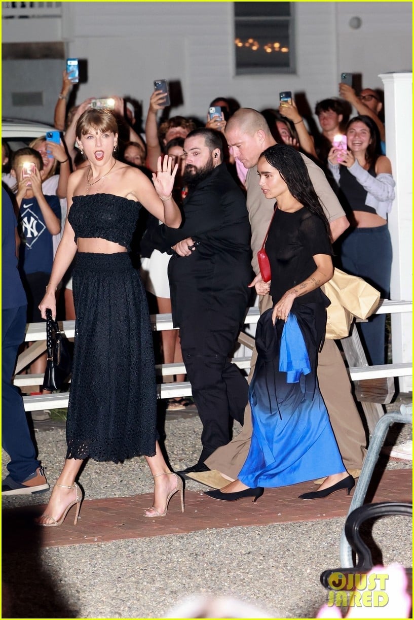 Taylor Swift Joins Cara Delevingne, Lana Del Rey, & More Stars Attend ...