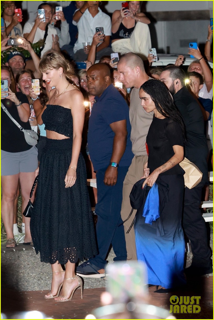Taylor Swift Joins Cara Delevingne, Lana Del Rey, & More Stars Attend ...