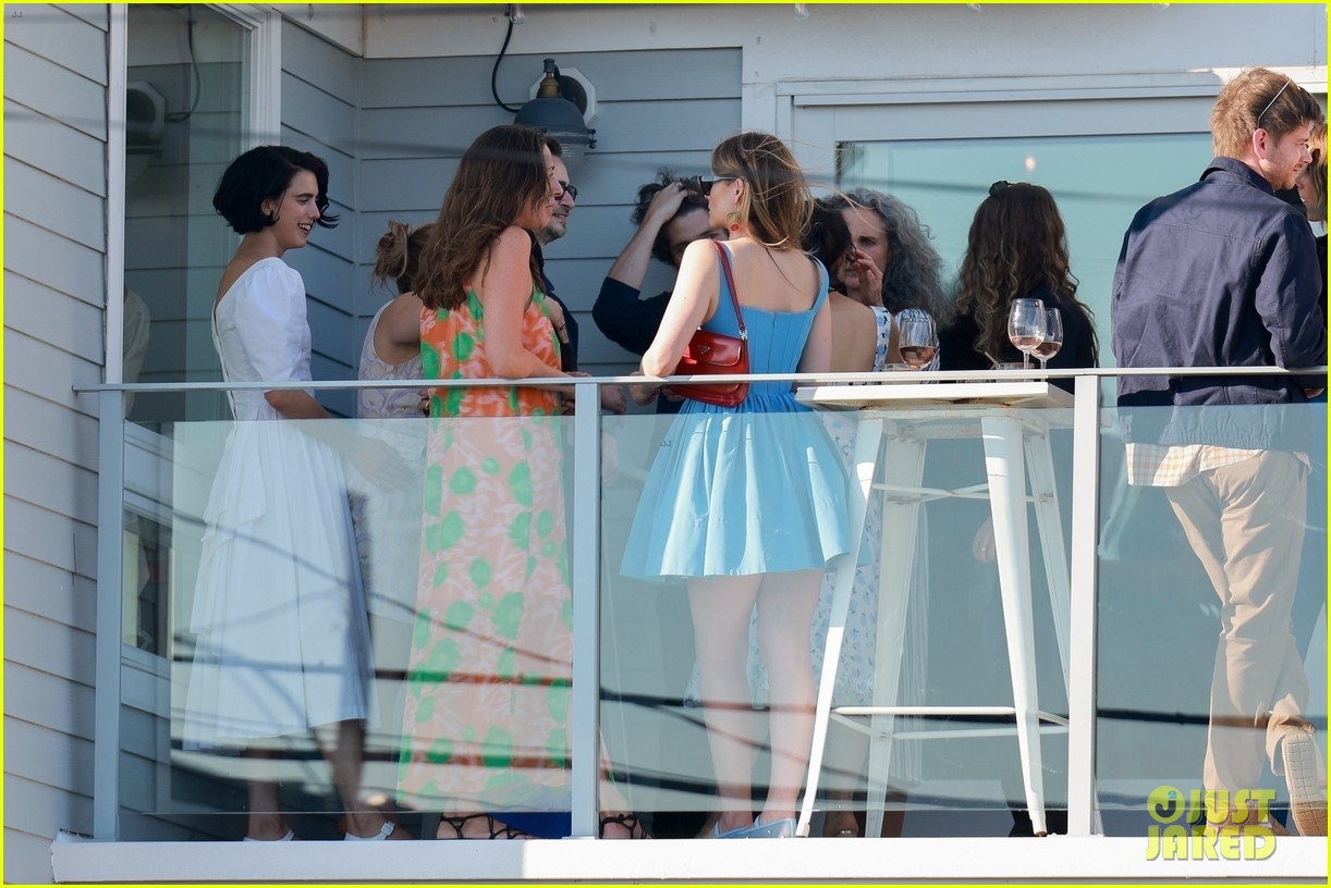 Taylor Swift Joins Cara Delevingne, Lana Del Rey, & More Stars Attend ...