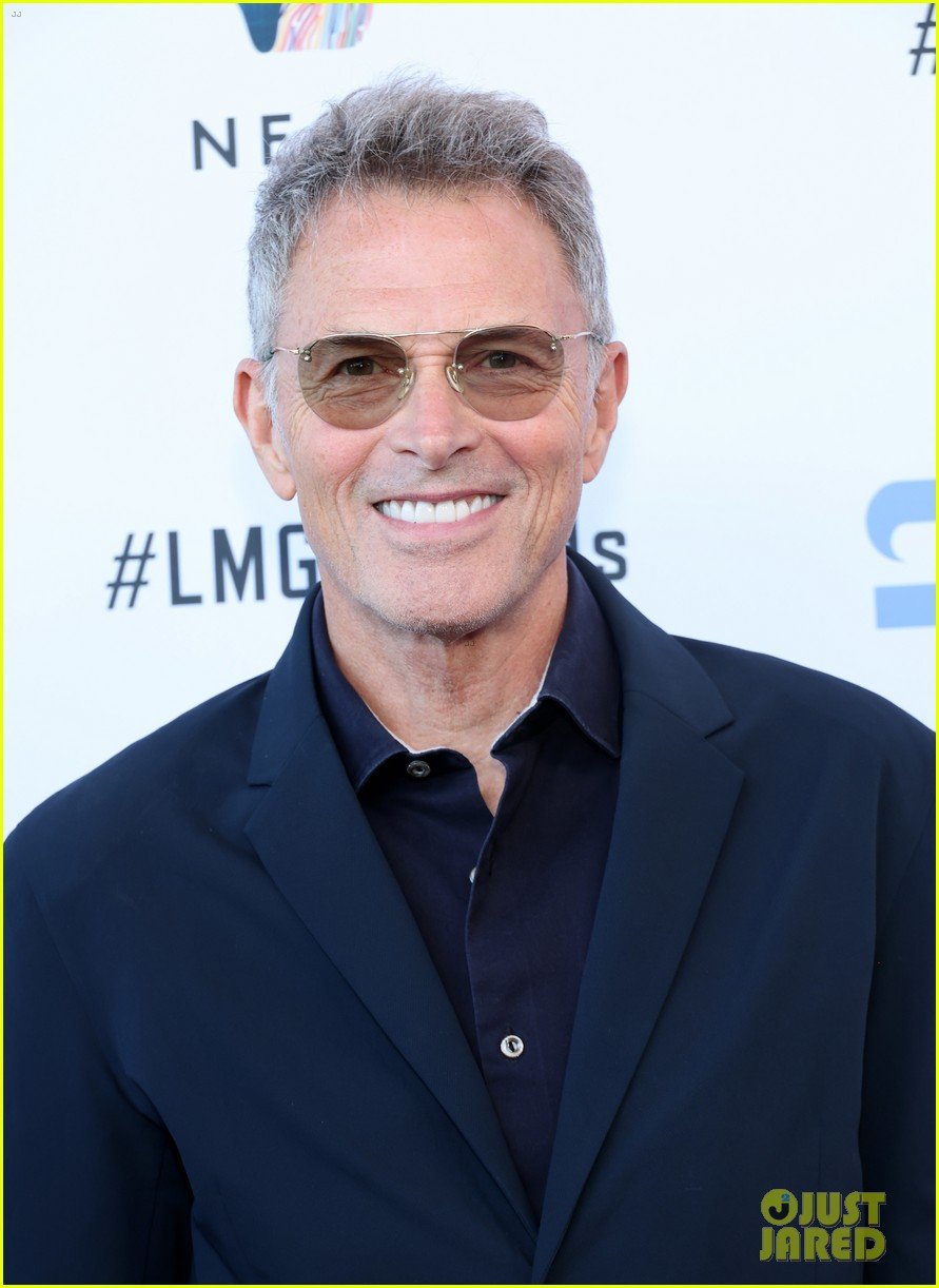 Tim Daly & Steven Weber Have 'Wings' Reunion at LMGI Awards 2023: Photo ...