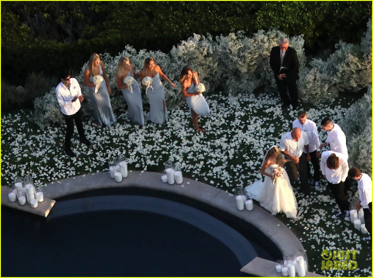 Miley Cyrus is Maid of Honor at Mom Tish Cyrus' Wedding to Dominic ...