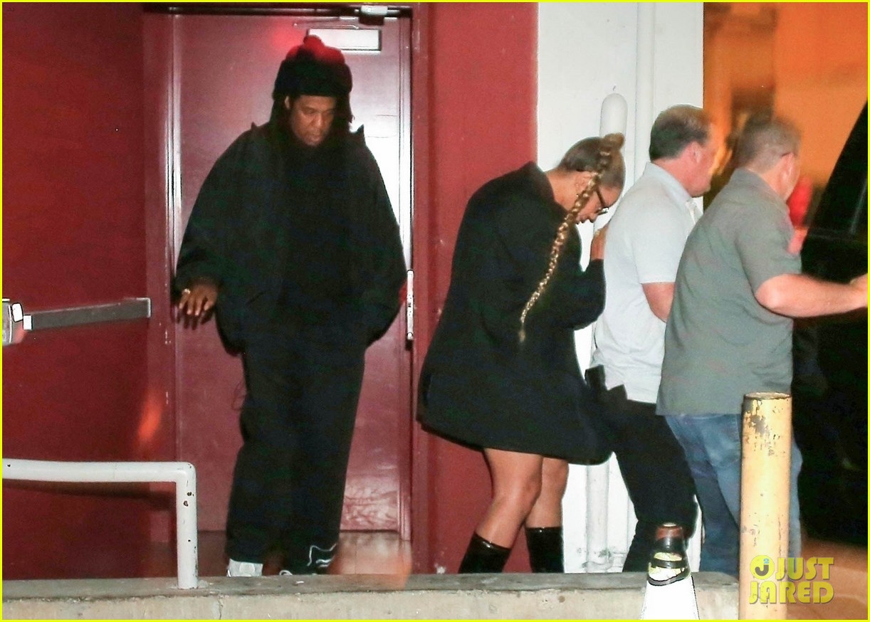 Beyonce & Jay-Z Grab Dinner with Friends in Beverly Hills: Photo ...