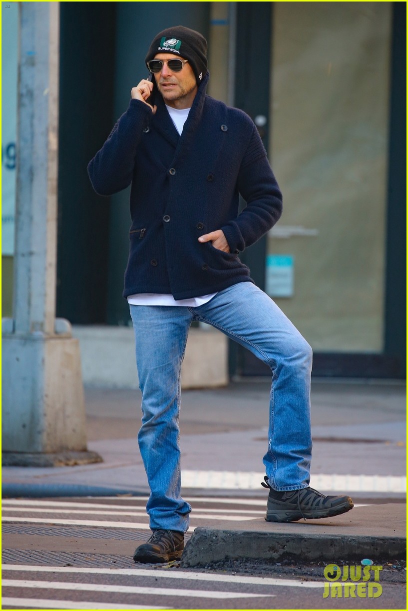 Bradley Cooper Debuts New Buzz Cut During Morning Stroll in NYC: Photo ...