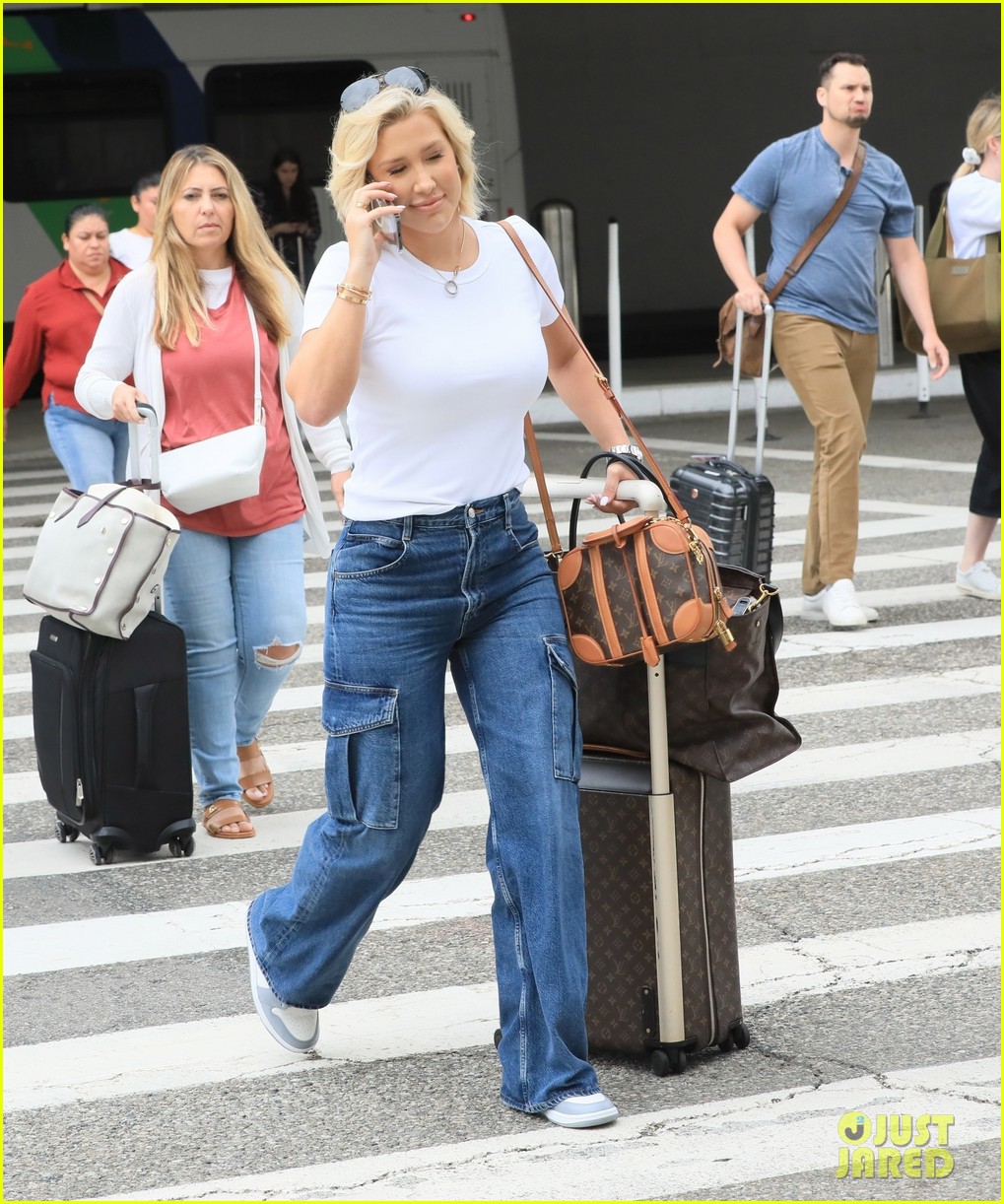 Savannah Chrisley Spotted with New Boyfriend Robert Shiver, Who Was a ...