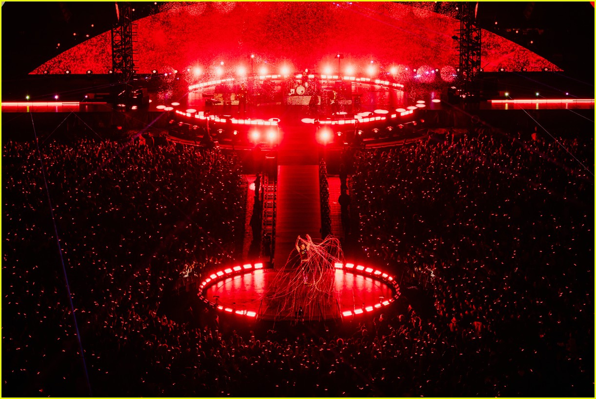 Coldplay Launches West Coast Leg of 'Music of the Spheres' World Tour ...