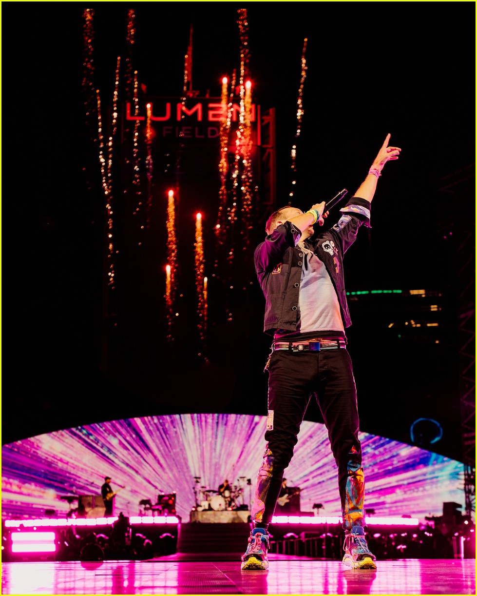 Coldplay Launches West Coast Leg of 'Music of the Spheres' World Tour ...