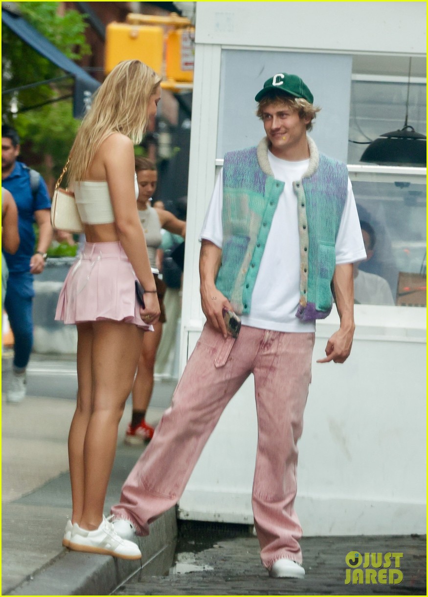 Music Video Director Cole Bennett Spotted Hanging with Model Olivia ...