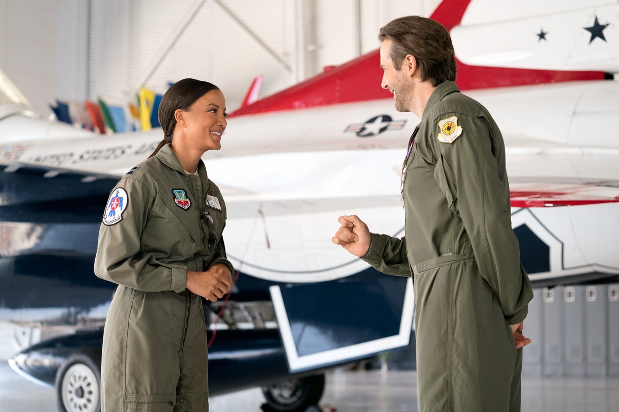 Heather Hemmens & Niall Matter Join The Thunderbirds In Hallmark Movies ...