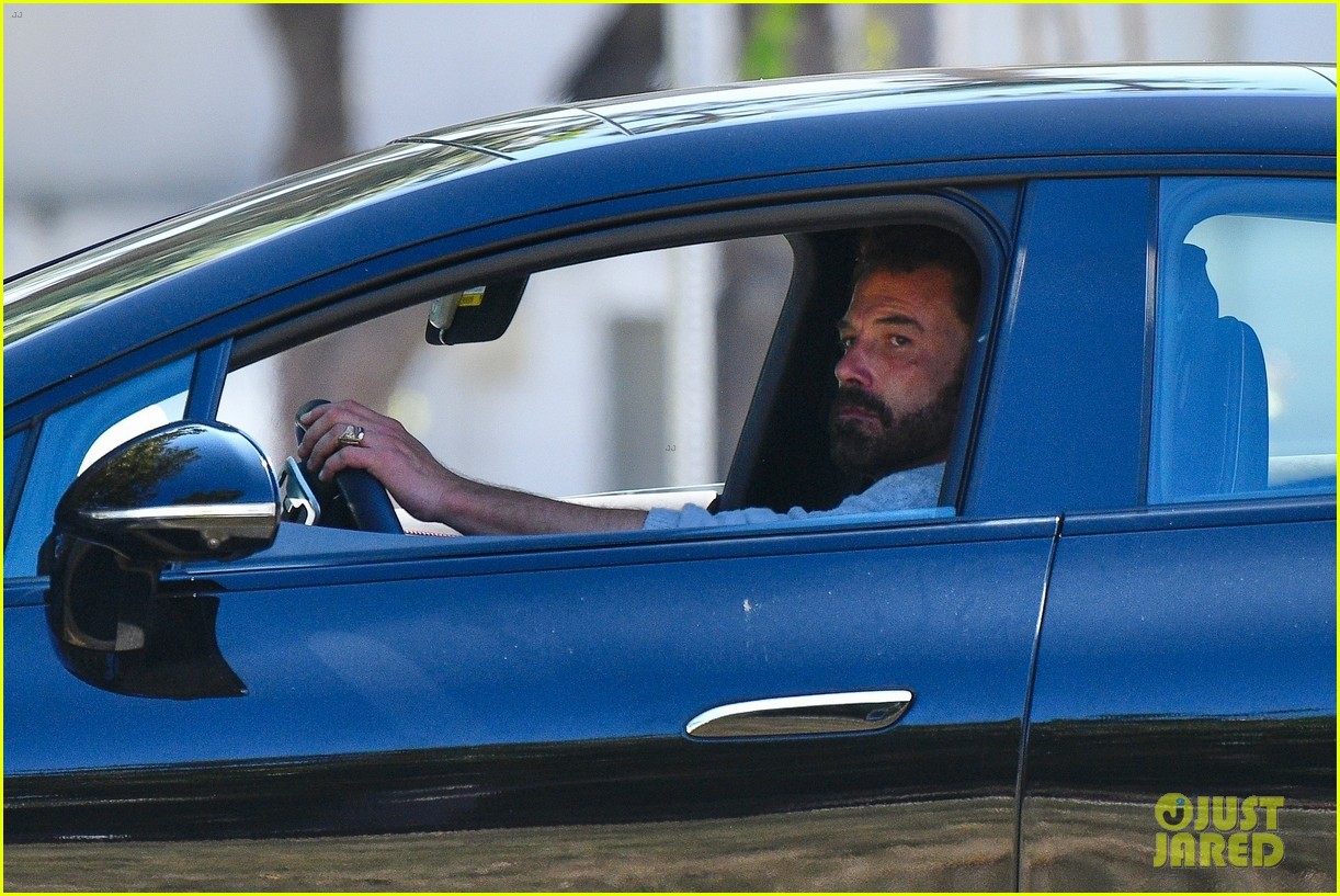 Ben Affleck Gives Ex-Wife Jennifer Garner a Ride After a Tuesday ...