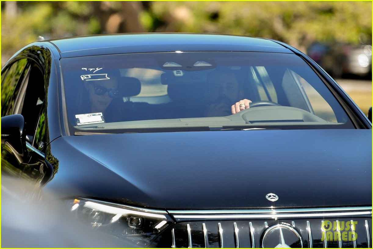 Ben Affleck Gives Ex-Wife Jennifer Garner a Ride After a Tuesday ...