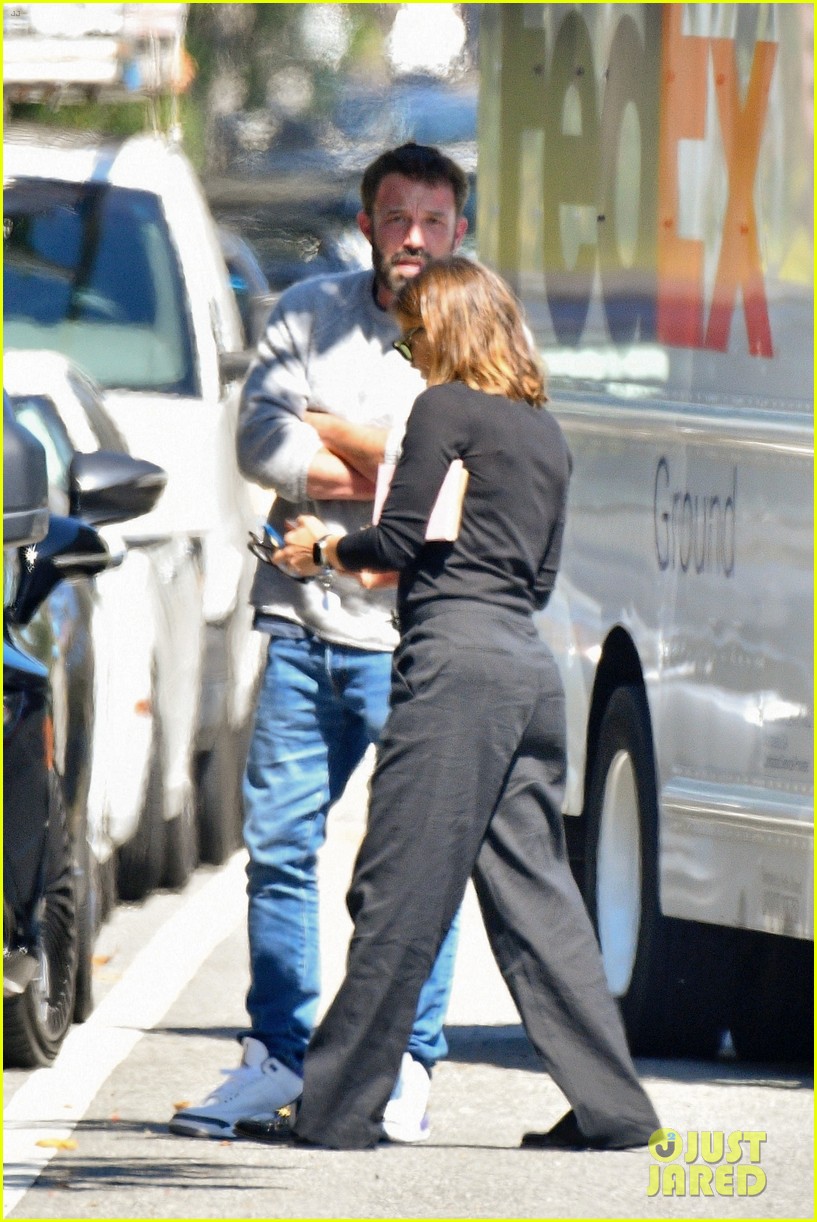 Ben Affleck Gives Ex-Wife Jennifer Garner a Ride After a Tuesday ...