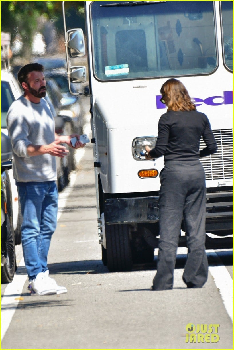 Ben Affleck Gives Ex-Wife Jennifer Garner a Ride After a Tuesday ...