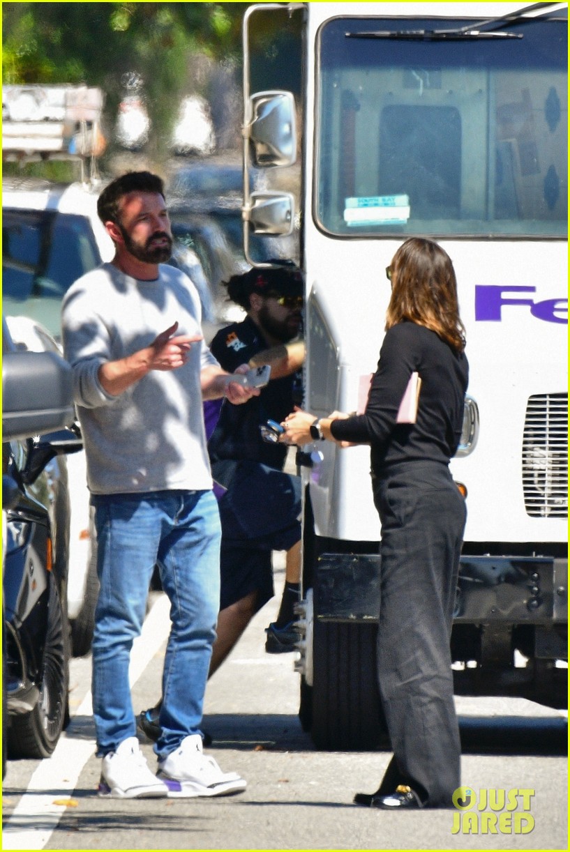 Ben Affleck Gives Ex-Wife Jennifer Garner a Ride After a Tuesday ...
