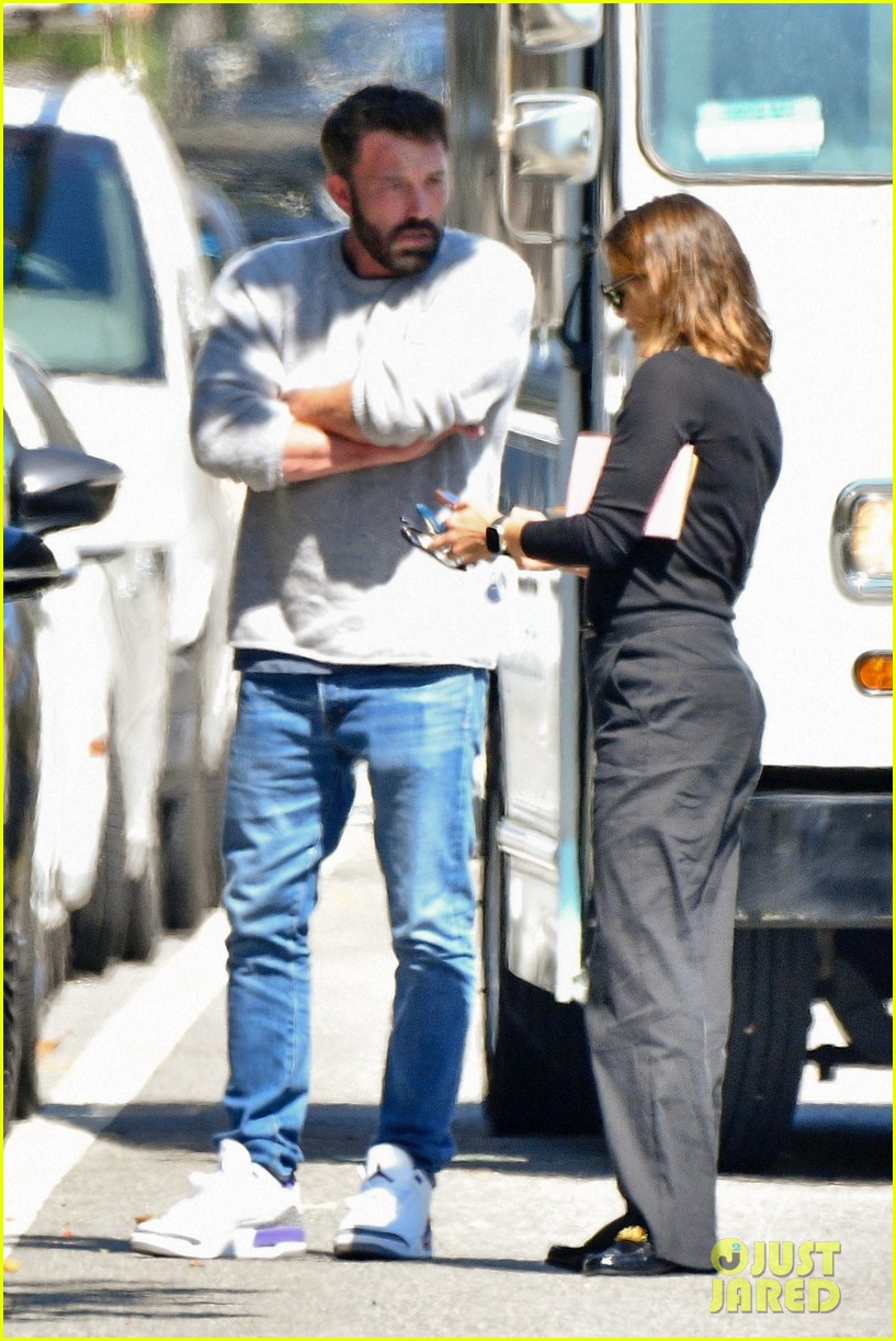Ben Affleck Gives Ex-Wife Jennifer Garner a Ride After a Tuesday ...