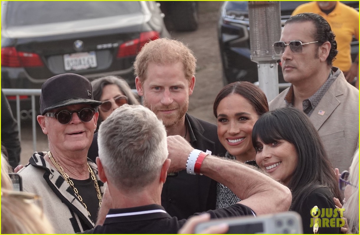 Prince Harry & Meghan Markle Show Their Support at Kevin Costner's ...