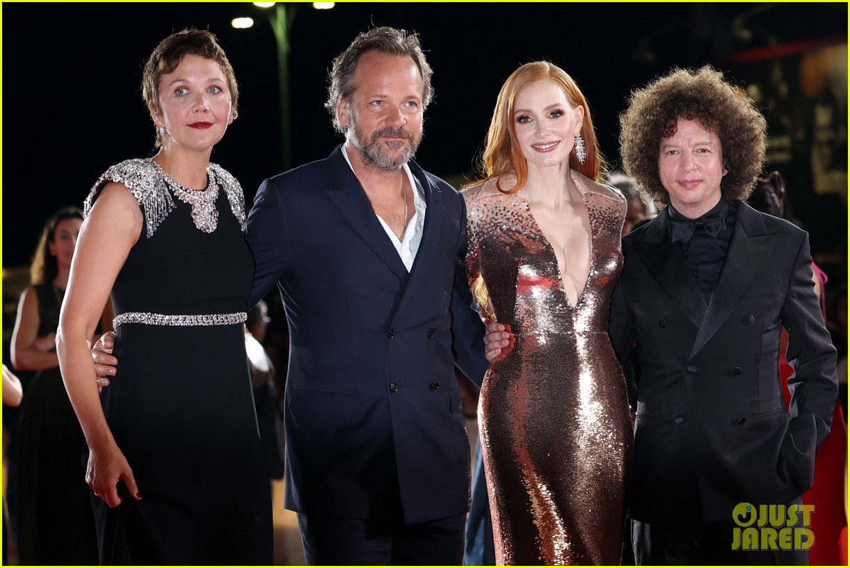 Jessica Chastain Shimmers in Gucci at 'Memory' Premiere Held During ...