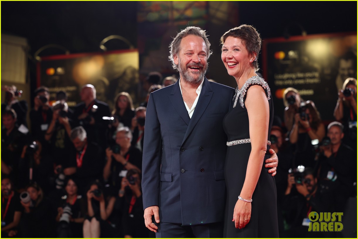 Jessica Chastain Shimmers in Gucci at 'Memory' Premiere Held During ...