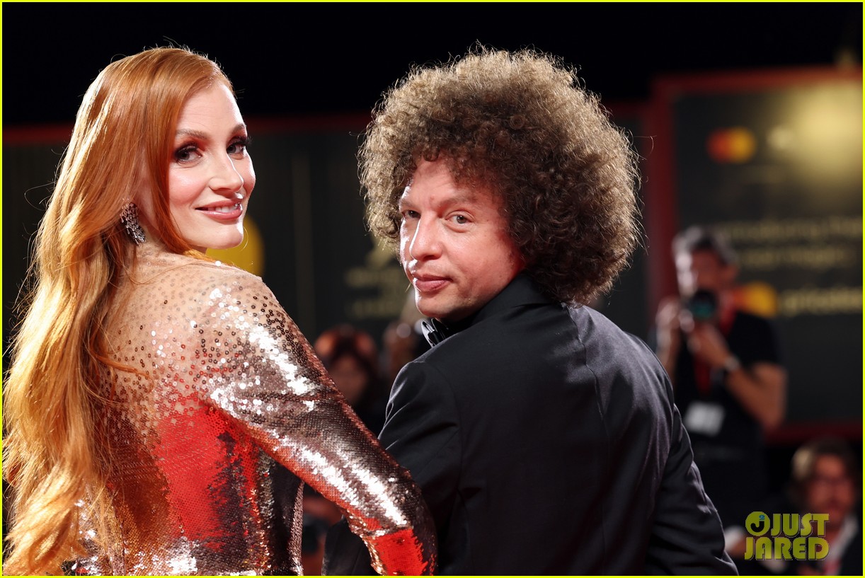 Jessica Chastain Shimmers in Gucci at 'Memory' Premiere Held During ...