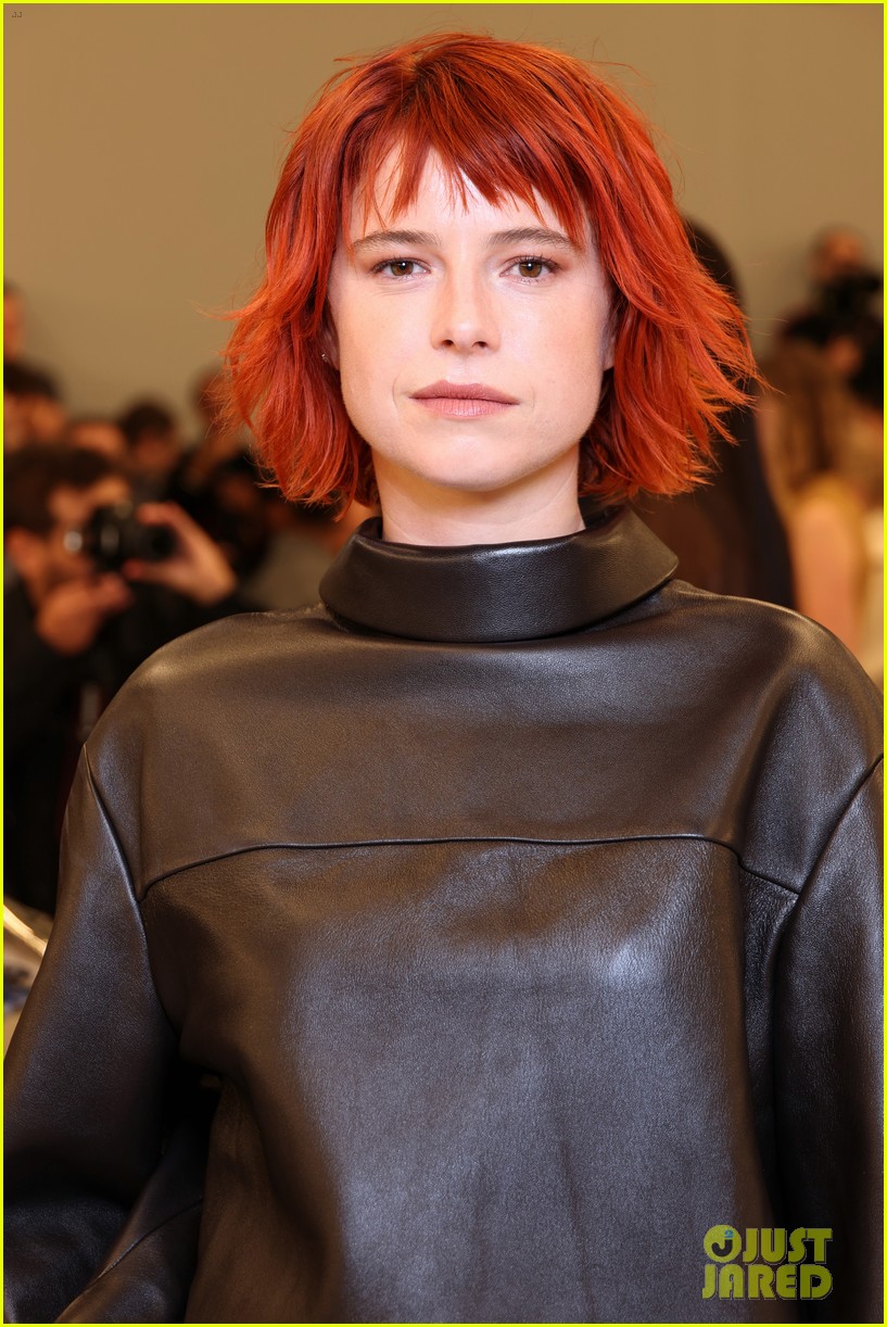 Kris Jenner Joins Troye Sivan, Emily Ratajkowski, & More Stars at Loewe ...