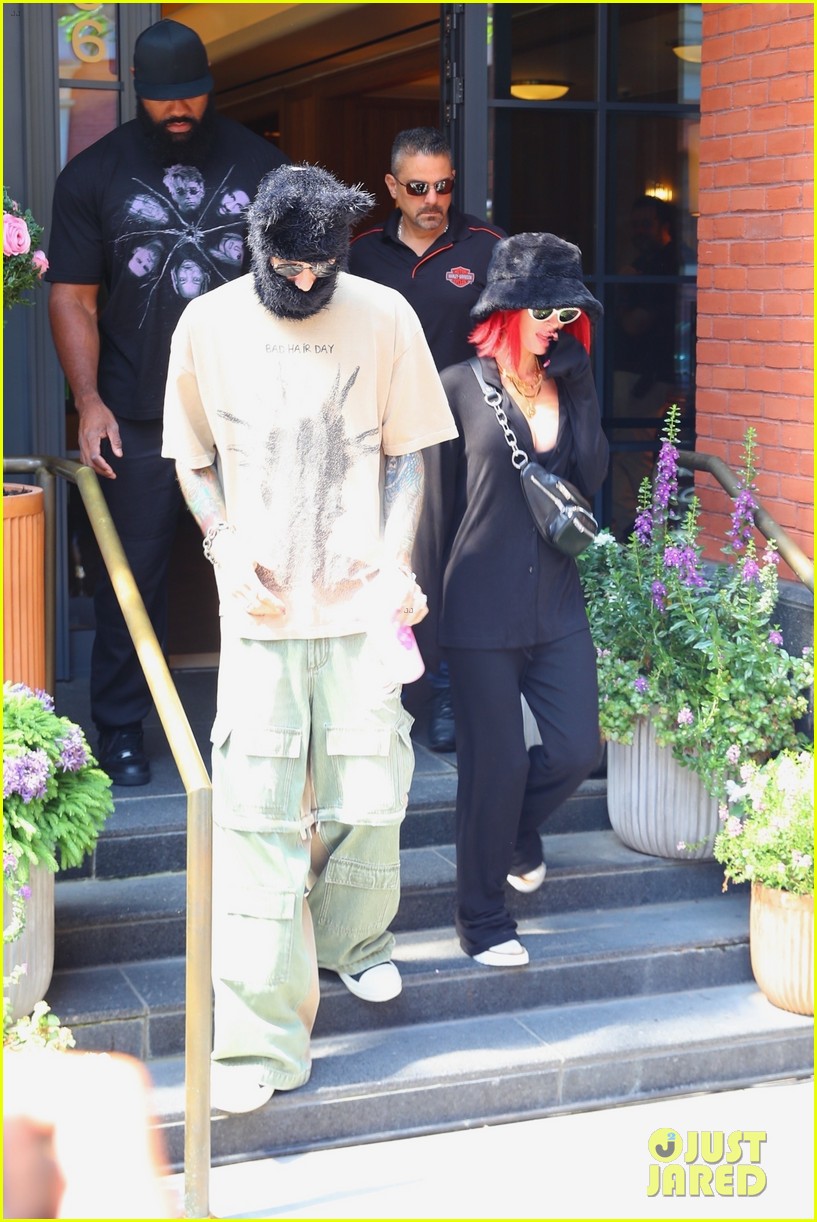 Machine Gun Kelly Wears Furry Ski Mask In NYC Heat, & Megan Fox Makes a ...