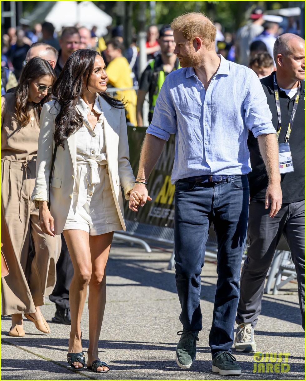 Prince Harry Celebrates 39th Birthday at Invictus Games 2023 with Wife ...