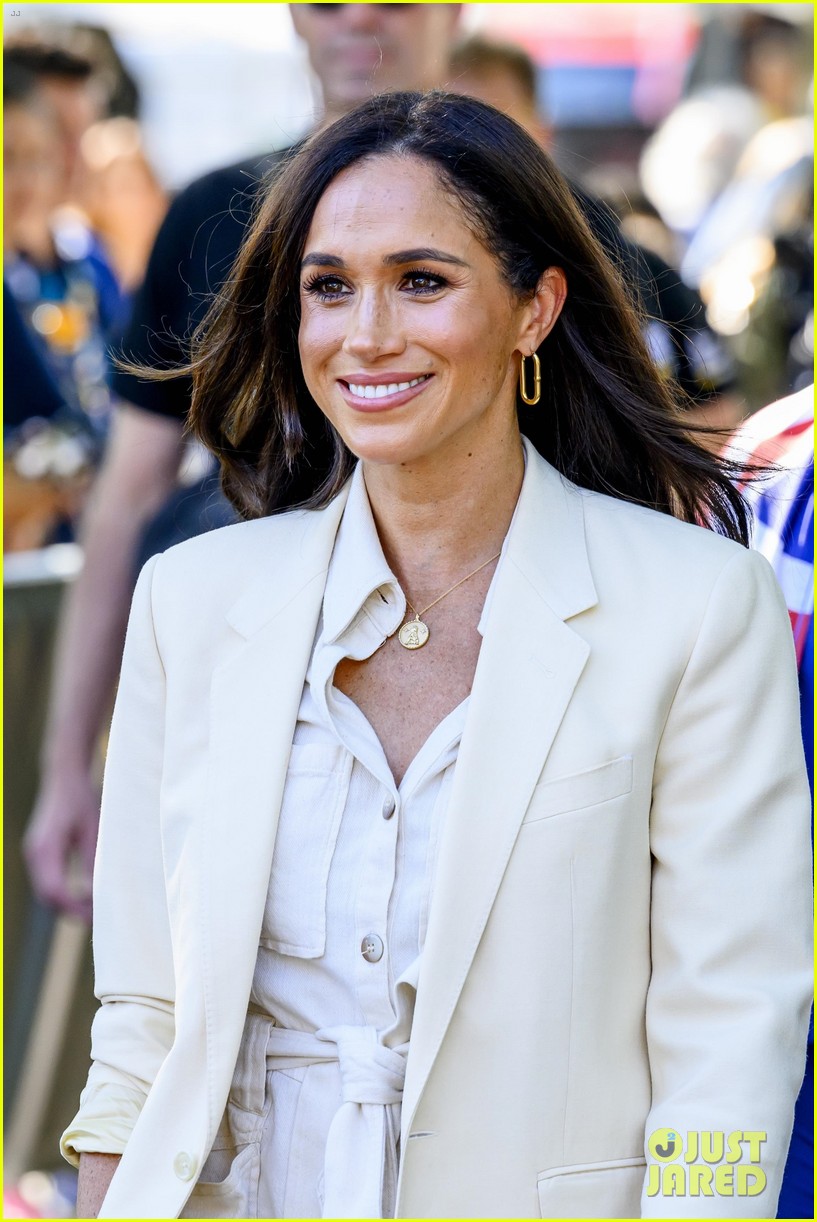 Prince Harry Celebrates 39th Birthday at Invictus Games 2023 with Wife ...