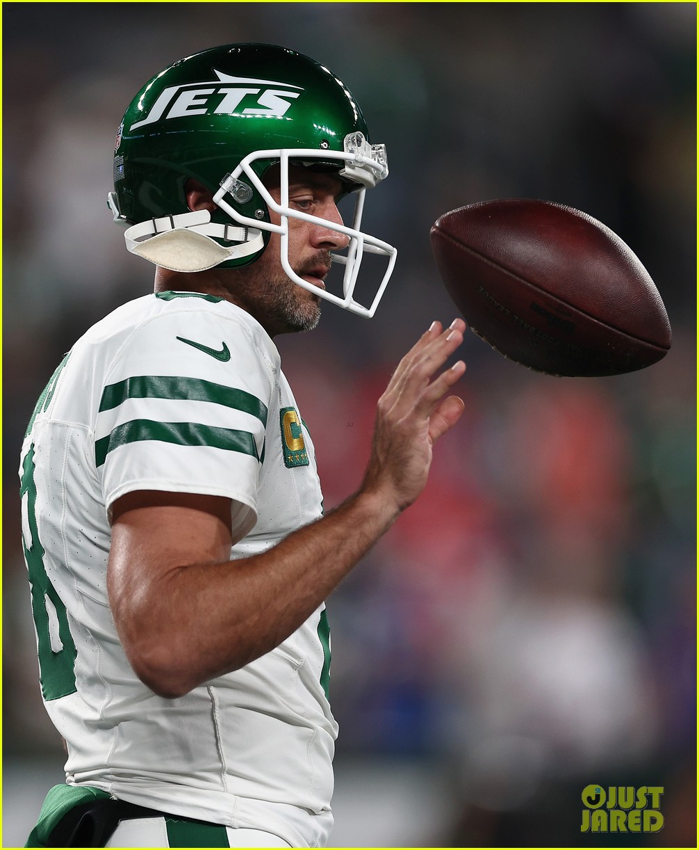 Aaron Rodgers Injured, Carted Off Field After First Drive of NFL Season (Video): Photo 4966723 ...