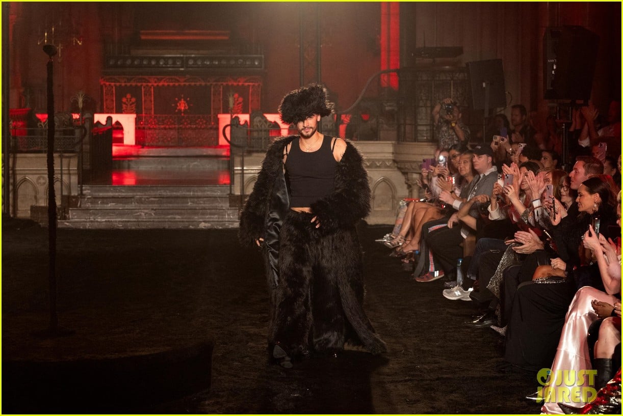 Sam Smith Performs During Boyfriend Christian Cowan's Fashion Show in ...