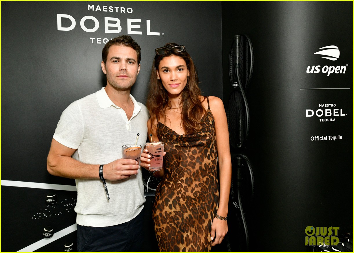 Paul Wesley & Girlfriend Natalie Kuckenburg Couple Up for Tennis Match ...