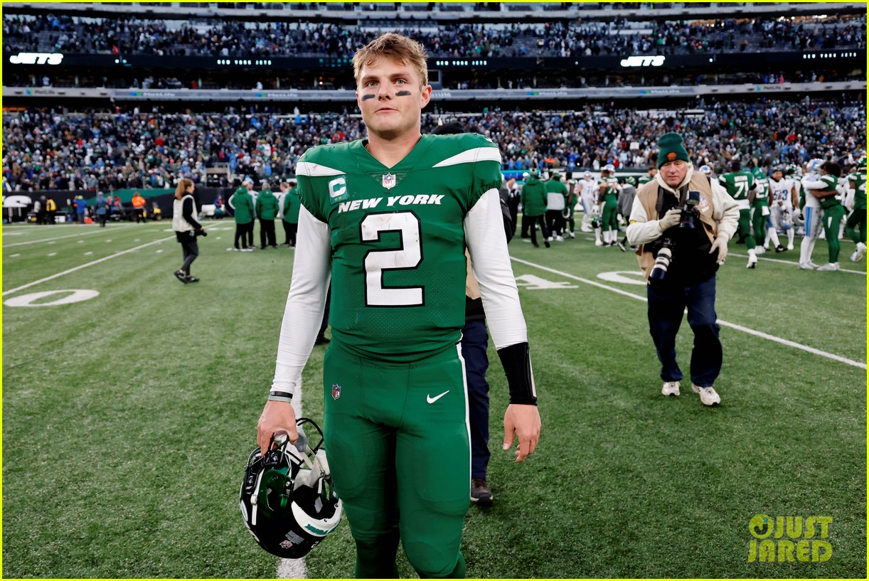 Who Is Zach Wilson Dating? Meet His Girlfriend Nicolette Dellanno ...