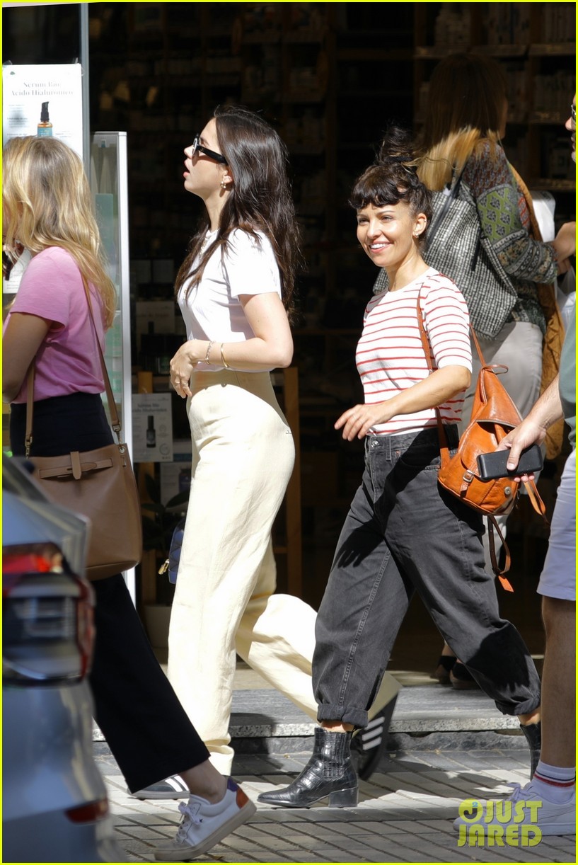 Ana De Armas Reunites With Her Friends in Madrid - Here's Who Joined ...