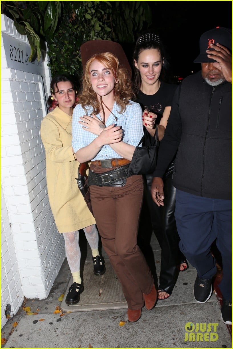 Billie Eilish Hangs Out with Her Ex Jesse Rutherford's Ex-Girlfriend at ...