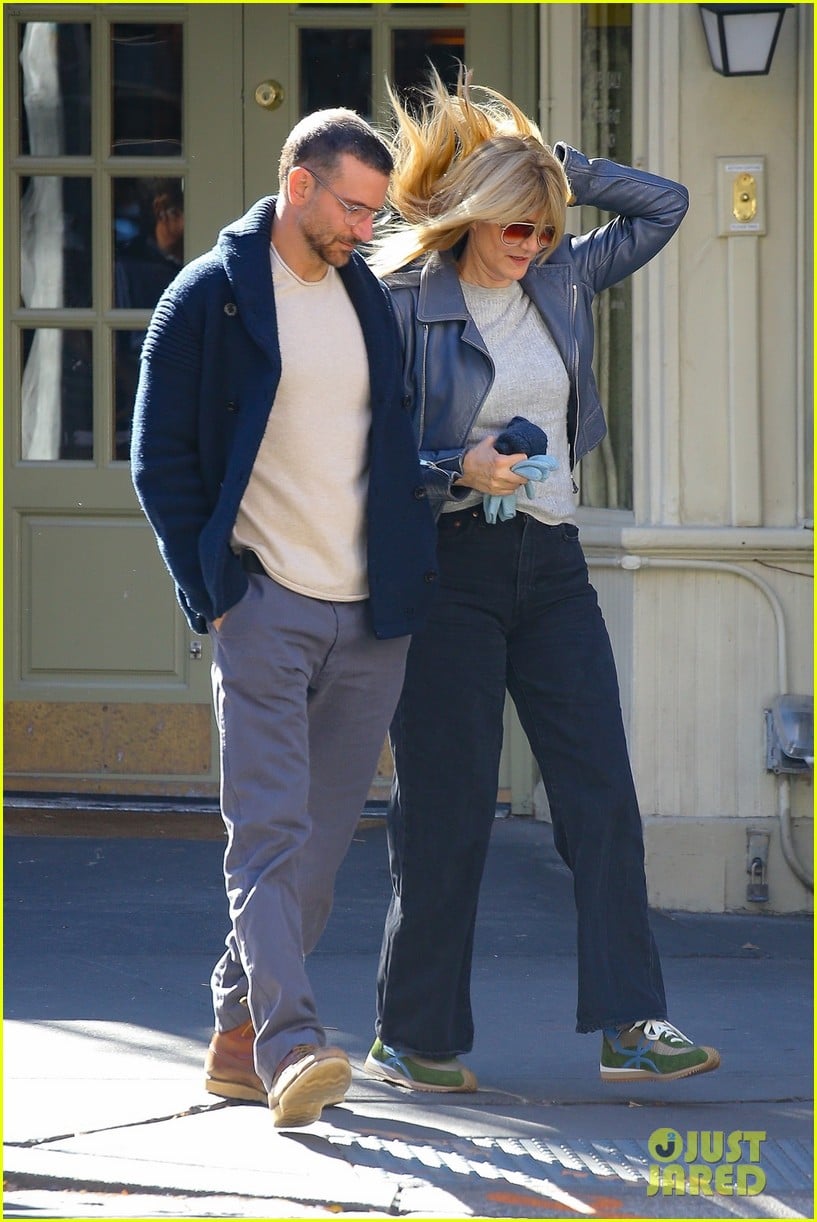 Bradley Cooper & Laura Dern Grab Lunch Together in NYC: Photo 4979431 ...