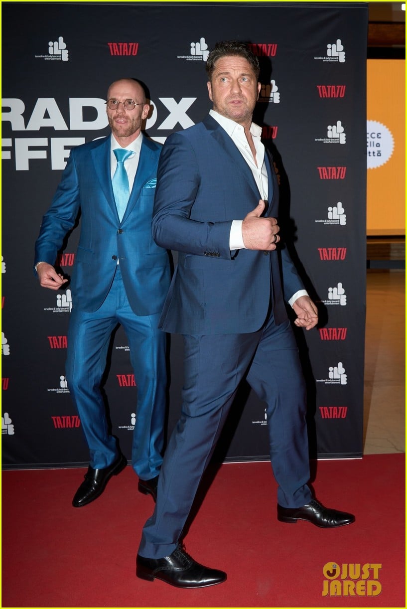 Gerard Butler Presents BFF Oliver Trevena with Breakout Actor Award at ...