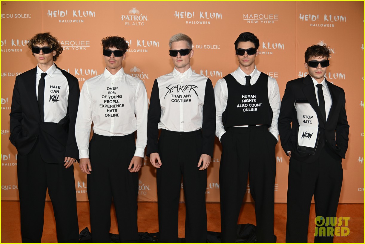 Chris Olsen & BF Patrick Johnson Make Red Carpet Debut at Heidi Klum's ...