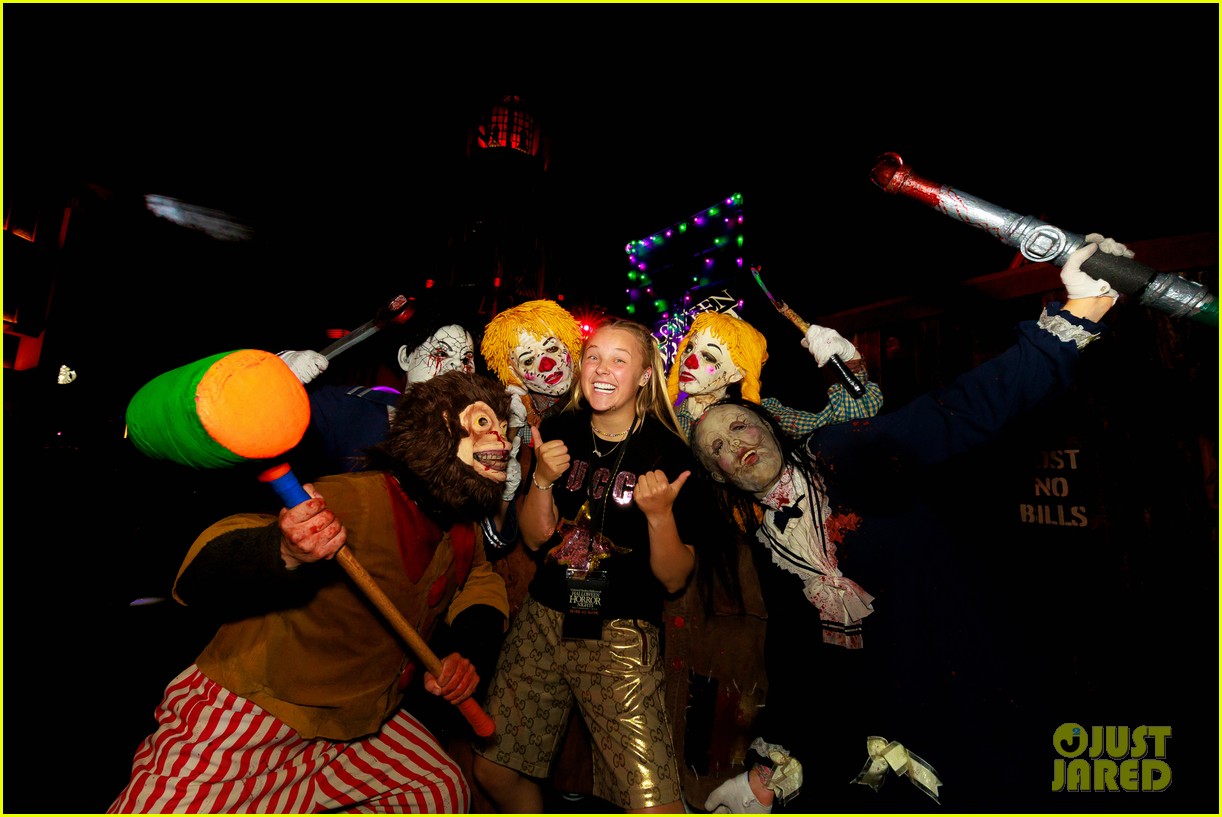 Billie Eilish & Colin Farrell Hit Halloween Horror Nights for Spooky ...