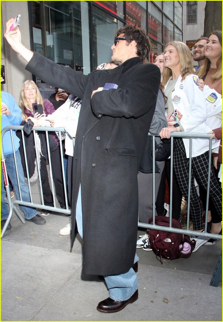 Jacob Elordi Explains Why He's Lost Weight & Looks Like 'Slender Man ...