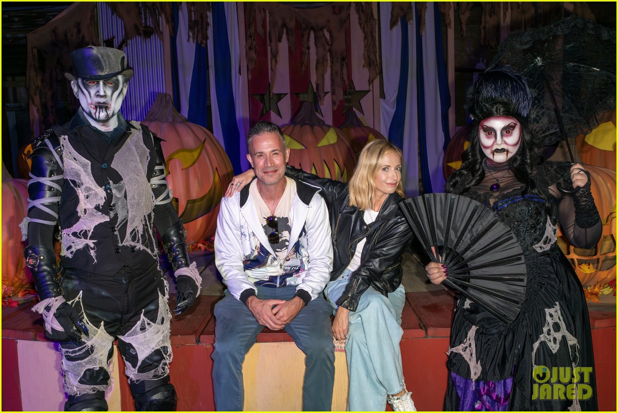 Sarah Michelle Gellar & Freddie Prinze Jr. Celebrate 50 Years Of ...