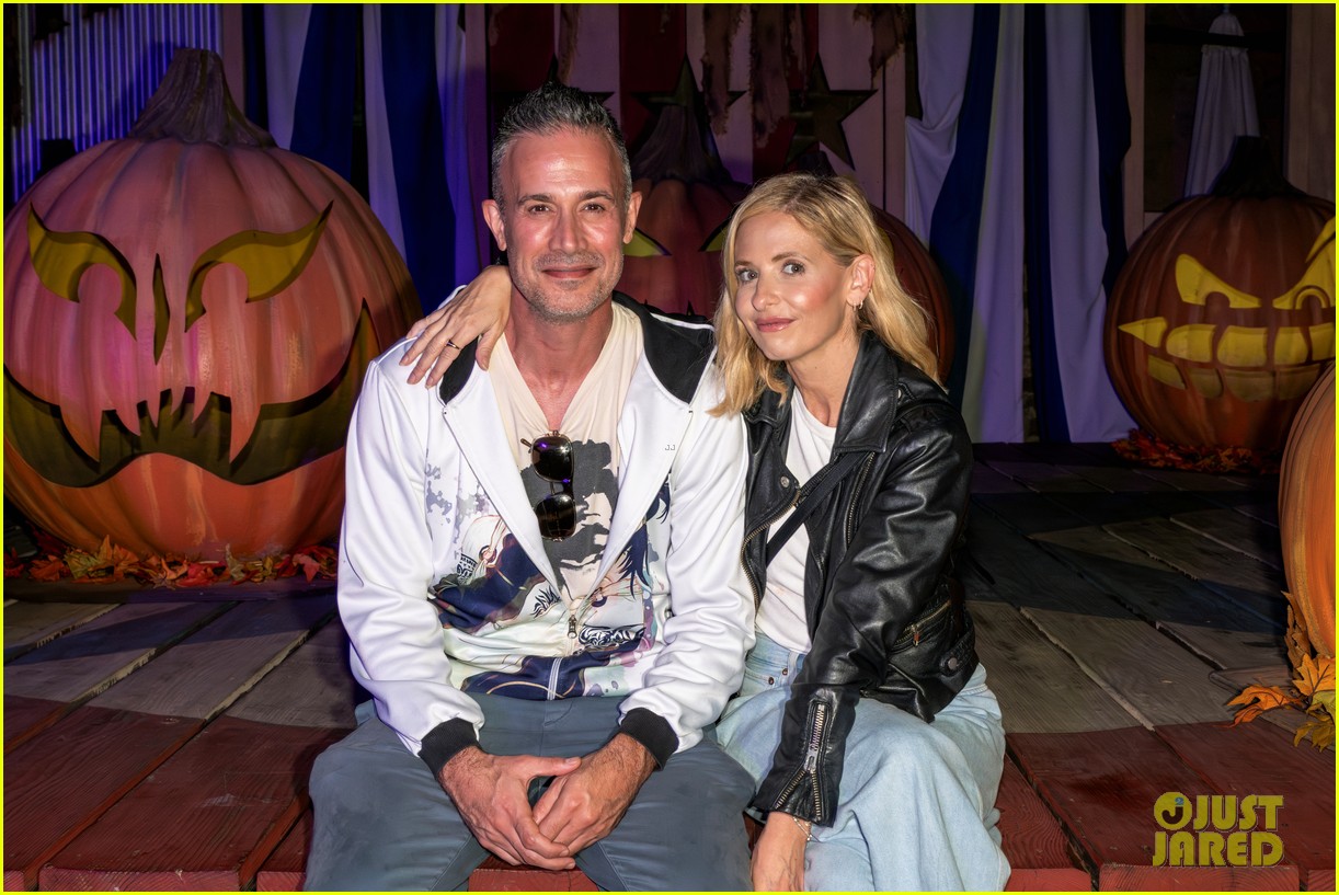 Sarah Michelle Gellar & Freddie Prinze Jr. Celebrate 50 Years Of ...