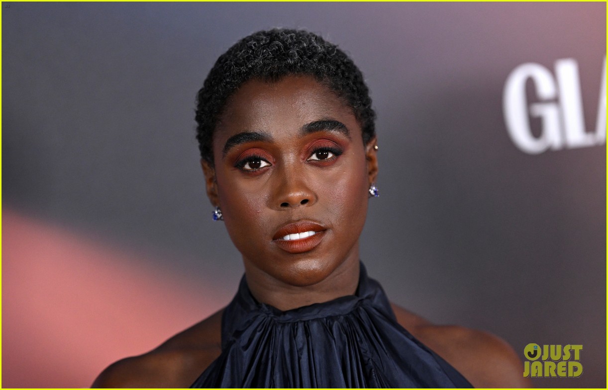 America Ferrera, Ariana DeBose, & More Honored at Glamour Women of the ...