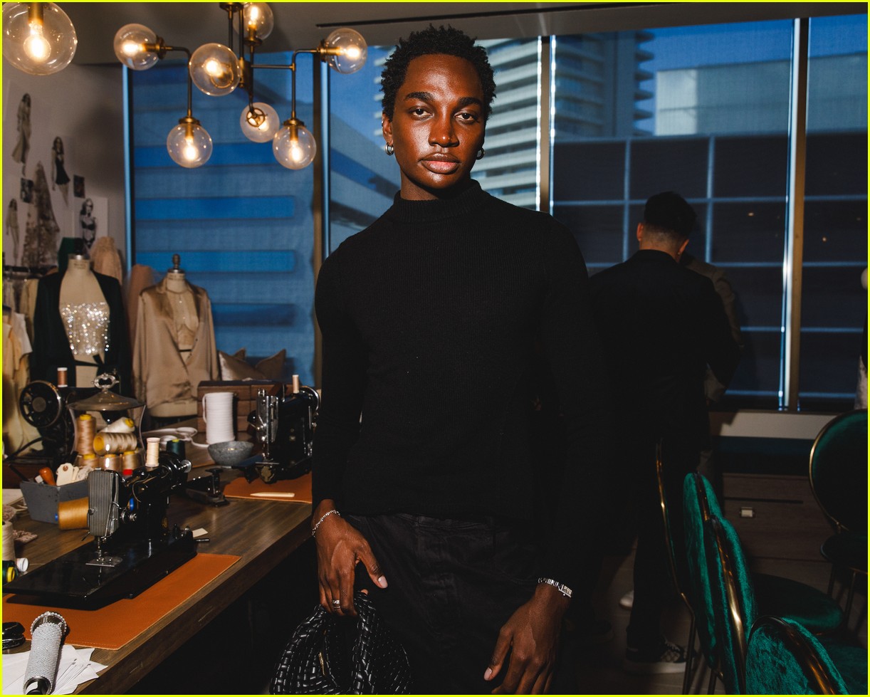 Jennifer Lopez Celebrates the Launch of Her New Intimissimi Collection ...