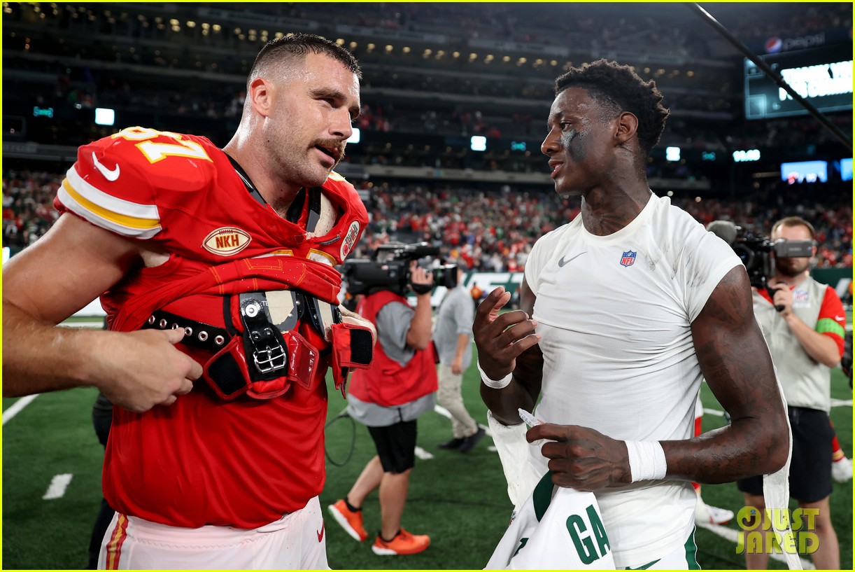 Best Photos of Travis Kelce Playing in Second NFL Game with Taylor Swift Watching from Crowd ...