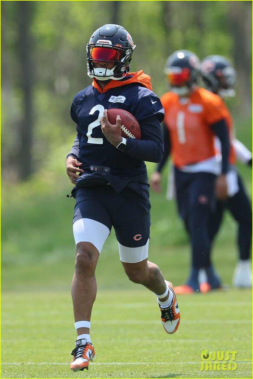 Is DJ Moore Single or Married? Meet the Chicago Bears Player's Fiancee ...