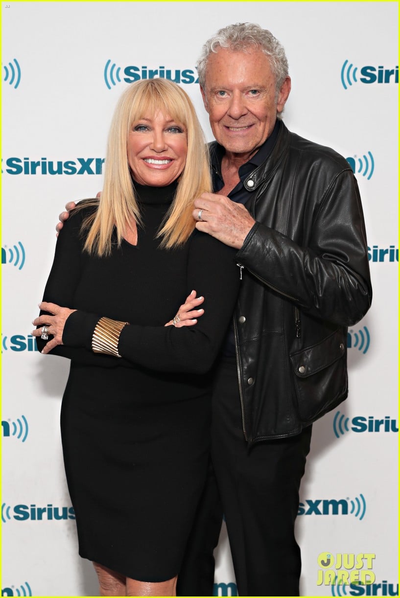 Suzanne Somers Dead - 'Three's Company' Actress Dies at 76: Photo ...