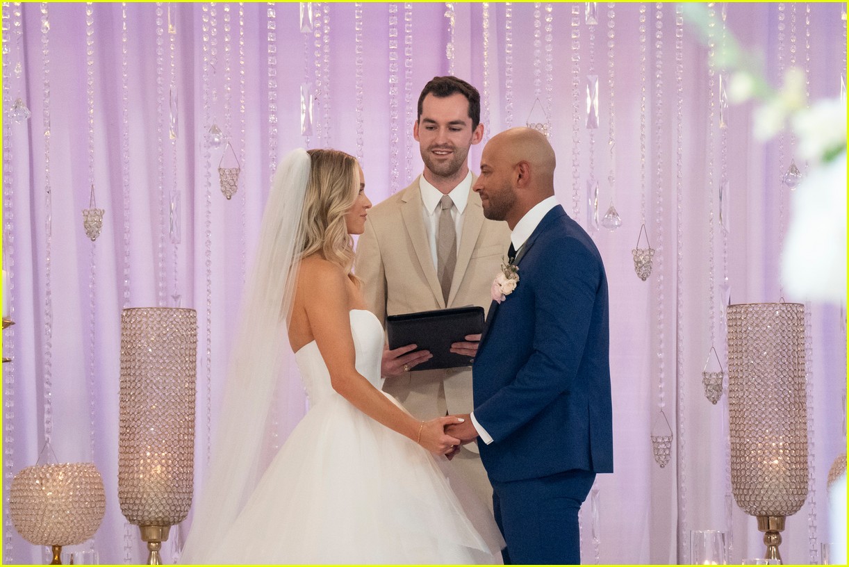 Are Stacy & Izzy From 'Love Is Blind' Together? Reunion Confirms Their ...