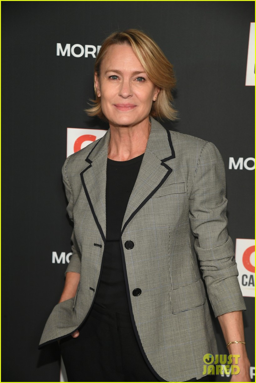 Robert Pattinson & Suki Waterhouse Couple Up for GO Campaign Gala 2023 ...