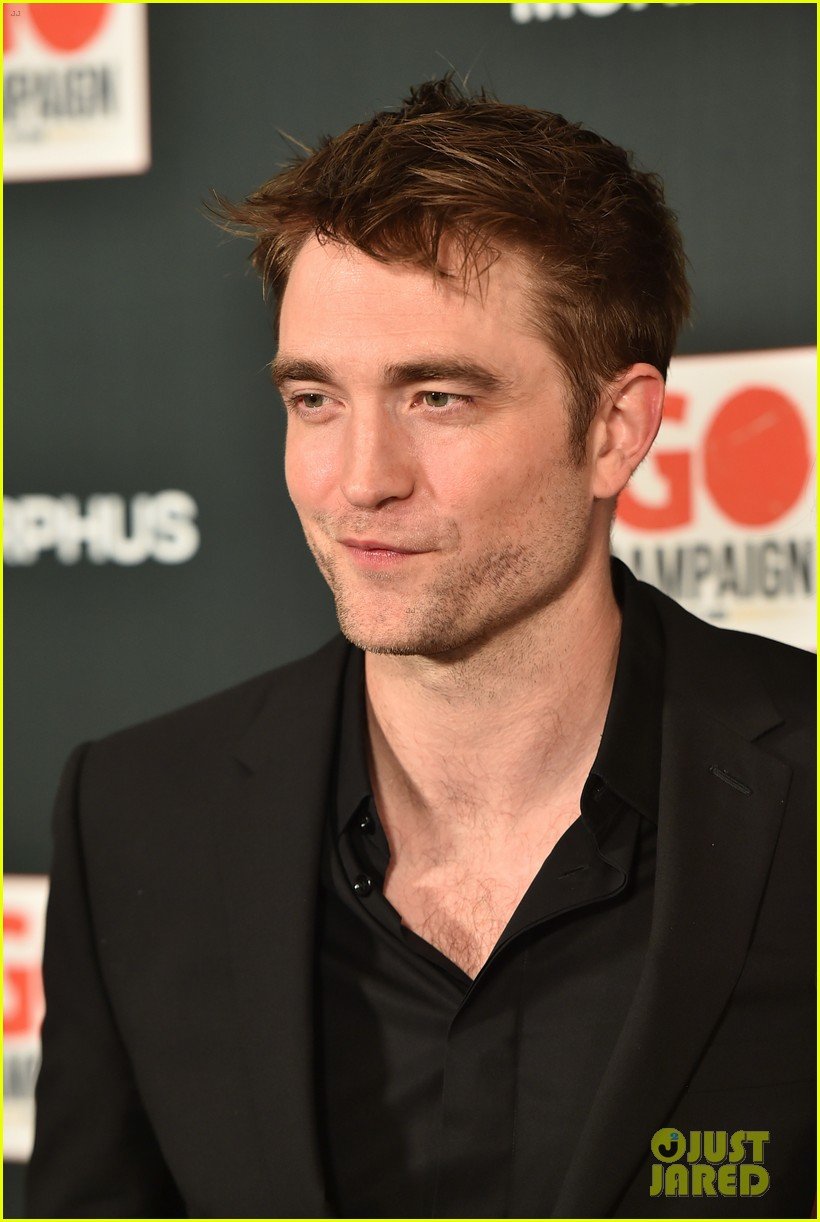 Robert Pattinson & Suki Waterhouse Couple Up for GO Campaign Gala 2023 ...